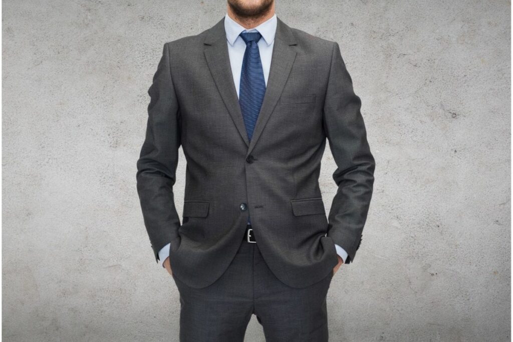 Burgundy Suit Color Combinations with Shirt and Tie (Vital Tips ...